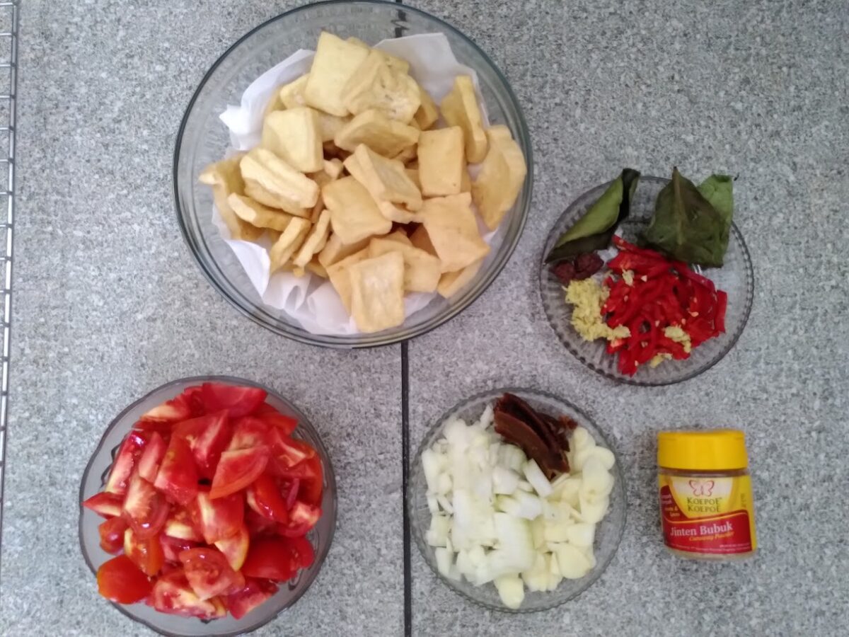Tahu sambal goreng